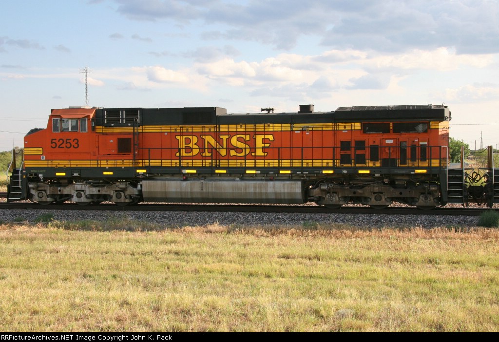 BNSF 5253